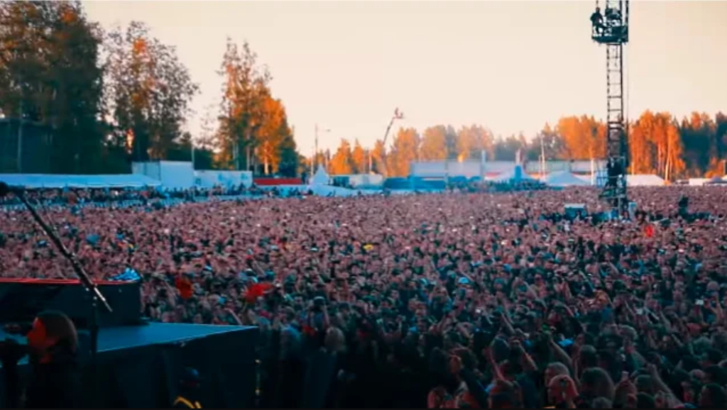 Moshing And Crowd Surfing To Be Banned When Concerts Initially Return ...