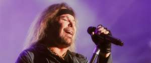 Mötley Crüe’s Vince Neil Says He Had Three Strokes Before The “Big One ...